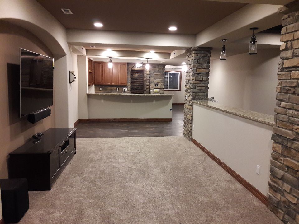 Broomfield - River North Basement Company